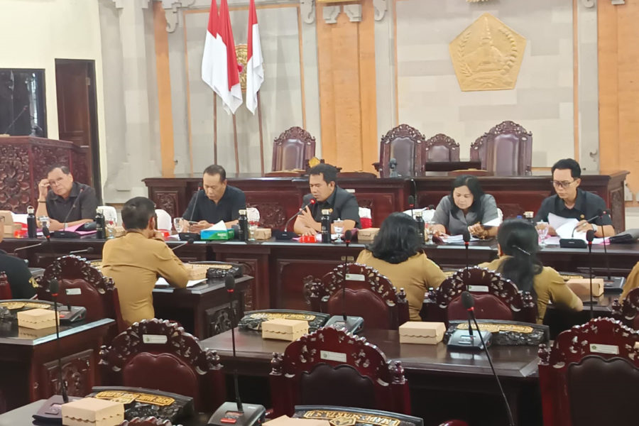 Hibah Pasar Penatahan Dibahas, Ini yang Diingatkan DPRD Tabanan ...