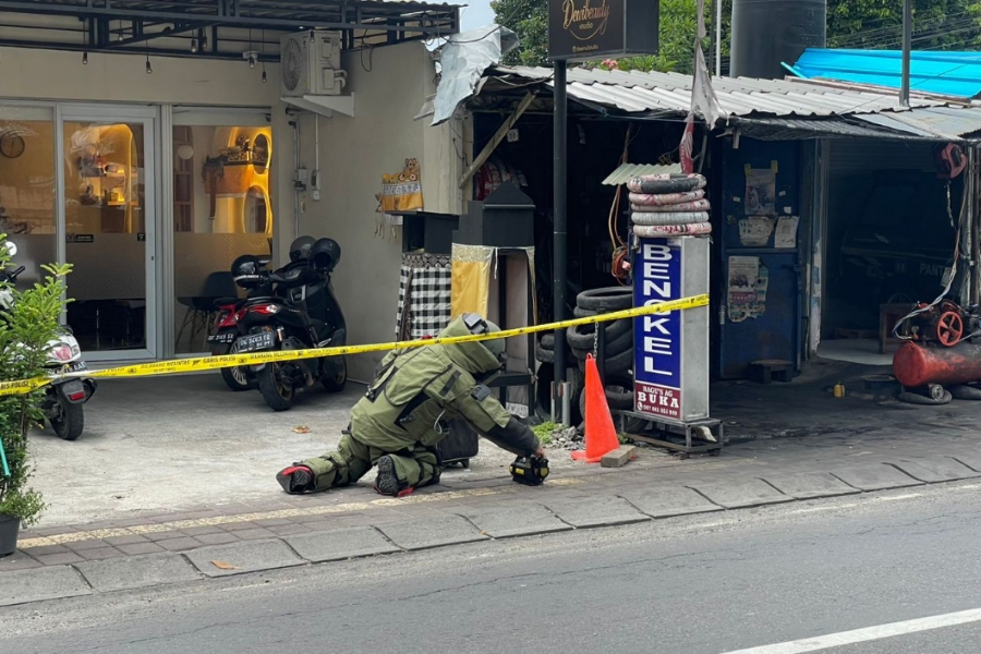 Koper Misterius di Jalan Seroja, Tim Jibom Dikerahkan | BALIPOST.com