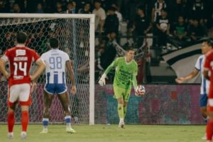 Mike Hauptmeijer Jadi Tembok Kokoh Bali United, Puncaki Save Terbanyak ...