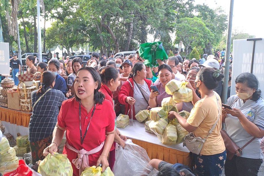 5 Berita Terpopuler: Dari Masyarakat Serbu Canang Sari Rp157 hingga Remaja Putri Dijadikan ...