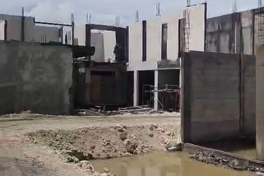 Diduga Belum Kantongi PBG, Proyek 70 Vila di Kerobokan Kelod Dihentikan ...