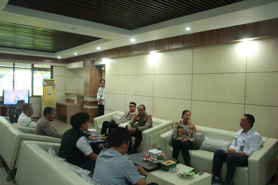 Lebaran Beririsan dengan Nyepi, Polres Jembrana Antisipasi Arus Mudik ...