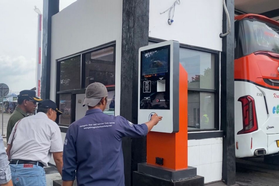 Jembrana Uji Coba 'Tolgate Digital' di Terminal Gilimanuk | BALIPOST.com