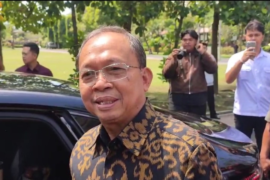 Tanggapi Rekomendasi BEM Unud Soal Sampah, Gubernur Koster: Silakan ...