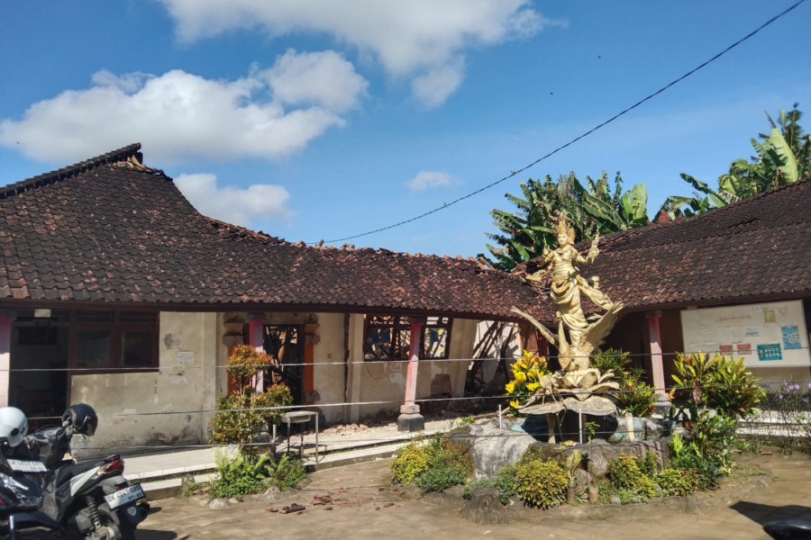 Rencana Kelas Darurat Di Wantilan Dibatalkan, Siswa SDN 3 Sembung Gede ...