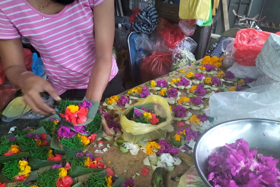 Harga Ceper Tembus Rp125 Ribu Per 200 Buah, Canang Sari Di Denpasar ...