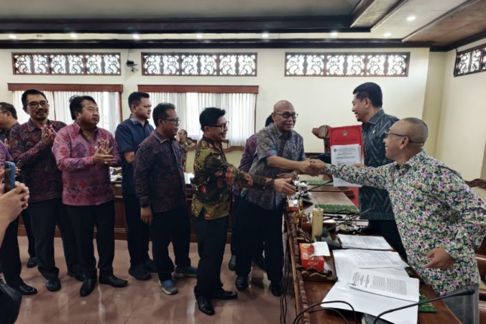 Pansus TRAP DPRD Bali Keluarkan Rekomendasi Evaluasi Total Legalitas ...