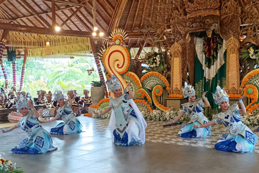 Prabha Ing Ranu Tari Maskot Ulun Danu Beratan Dan Parade Gebogan Pukau ...