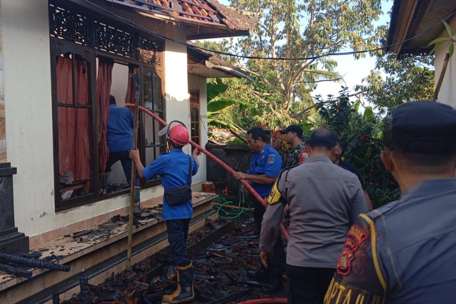 Rumah Milik Warga Desa Timuhun Terbakar, Kerugian Capai Ratusan Juta 1 ...